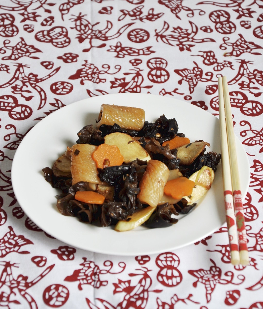 Konjac Mock Squid Stir-Fry With Veggies | Petite & Minimal